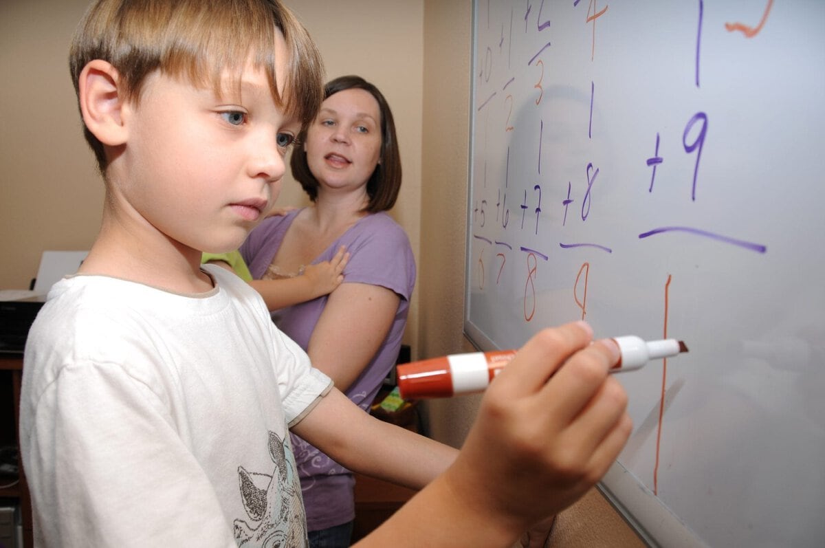 Using Puzzles in Homeschooling, Play Based Learning